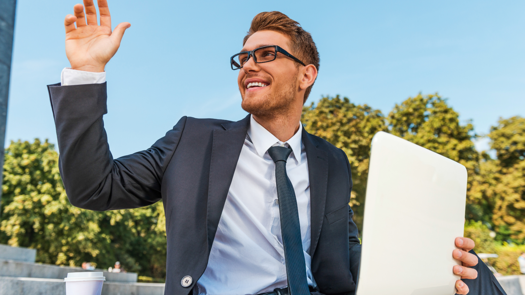 "Hi there!" What does 'there' mean? How to use Hi there in English ...